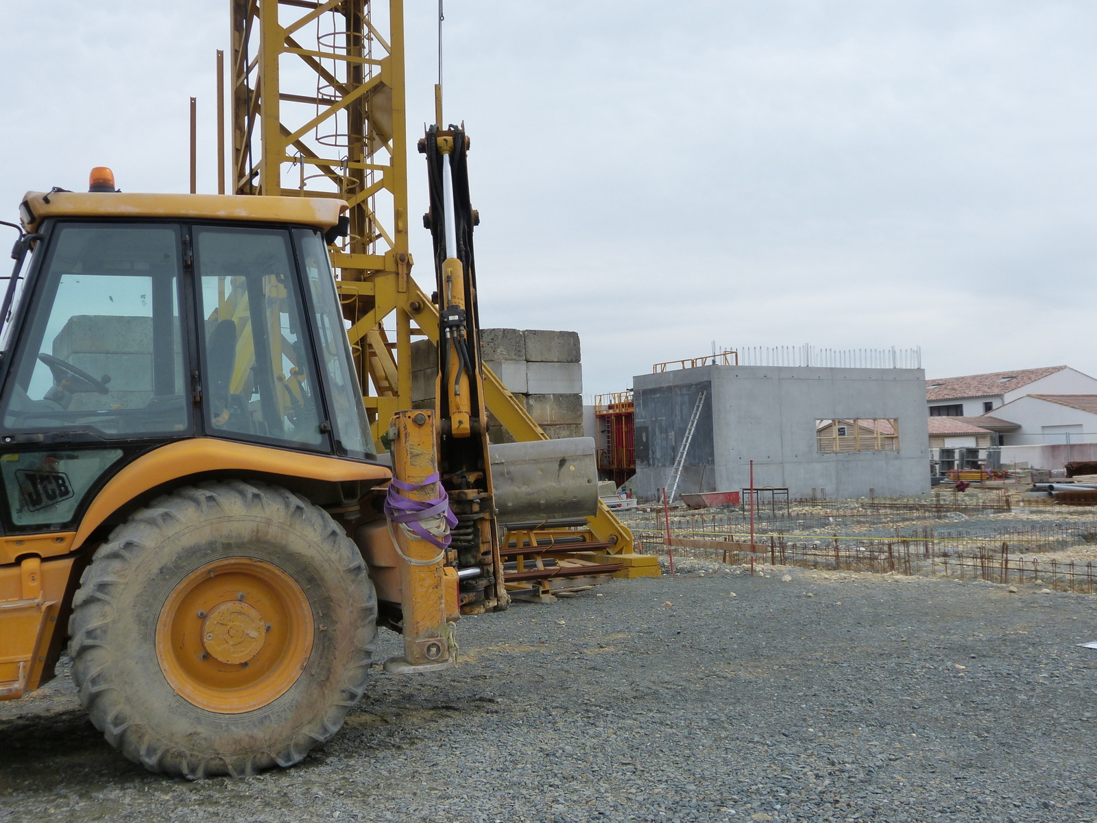 Loix – Futur complexe sportif – Chroniques ordinaires des petits ...